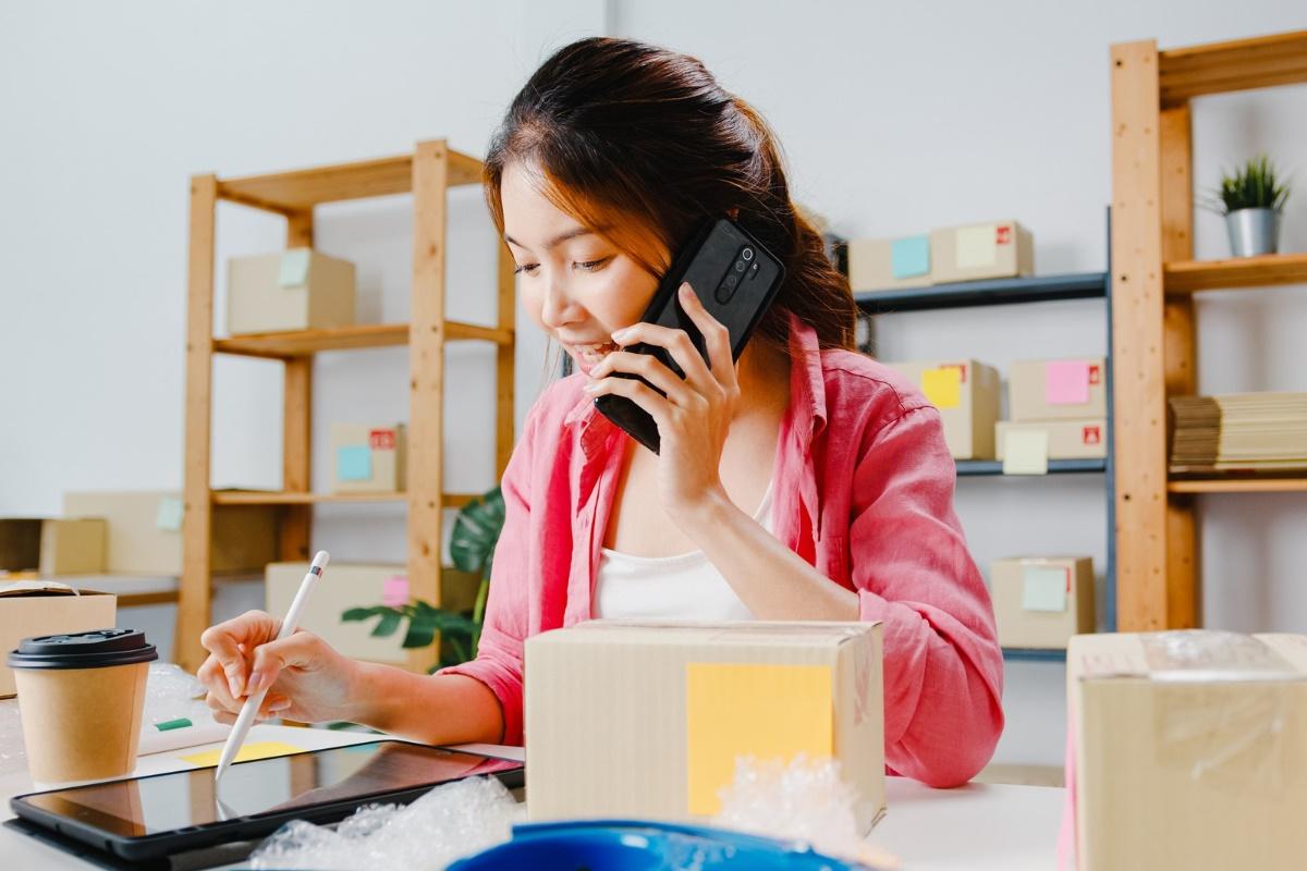 6 Cara Promosi Produk Unik yang Bisa Memikat Banyak Pelanggan | Moka Blog